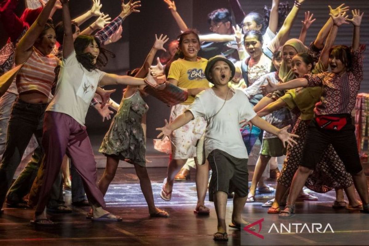 Pementasan teater musikal Joshua oh Joshua di Taman Ismail Marzuki ...