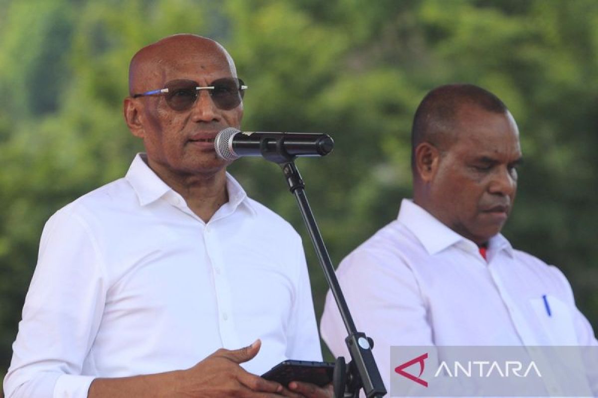 Benhur Tomi Mano dan Yeremias Bisai maju pada Pilgub Provinsi Papua ...