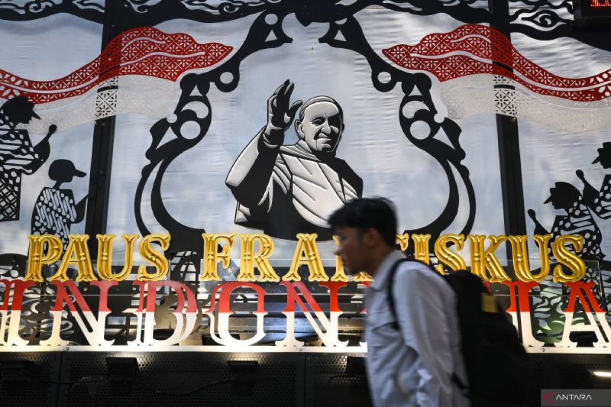 Dekorasi Gereja Katedral sambut kunjungan Paus Fransiskus - ANTARA News Dekorasi Gereja Katedral sambut kunjungan Paus Fransiskus - ANTARA News