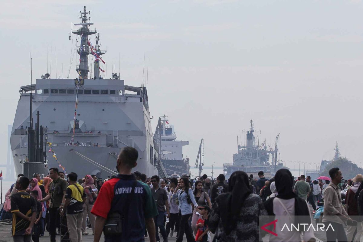 TNI AL rayakan HUT ke-79 dengan Naval Base Open Day 2024 - ANTARA News