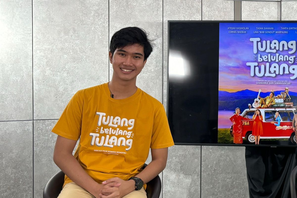 Cornel Nadeak belajar menyetir untuk film "Tulang Belulang Tulang" - ANTARA News