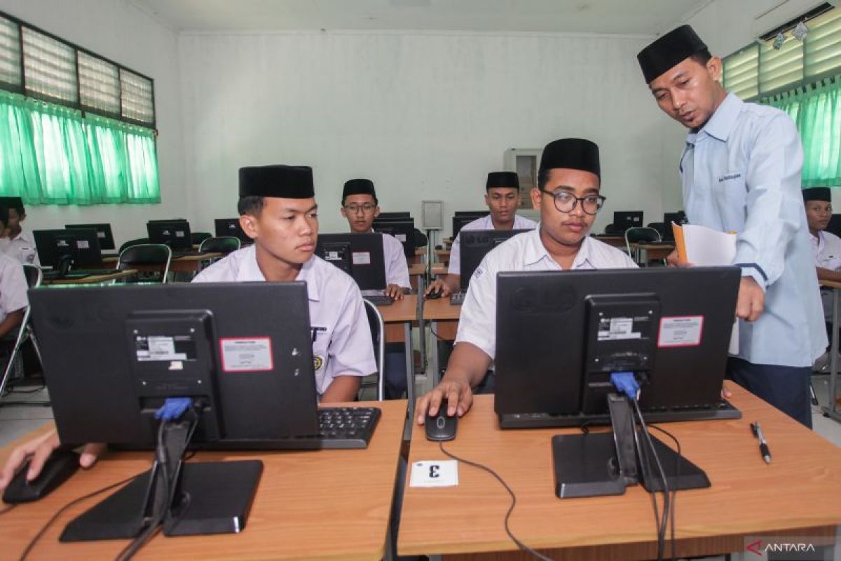 Santri Digitalpreneur siapkan santri santriwati siap kerja dan mencetak ...