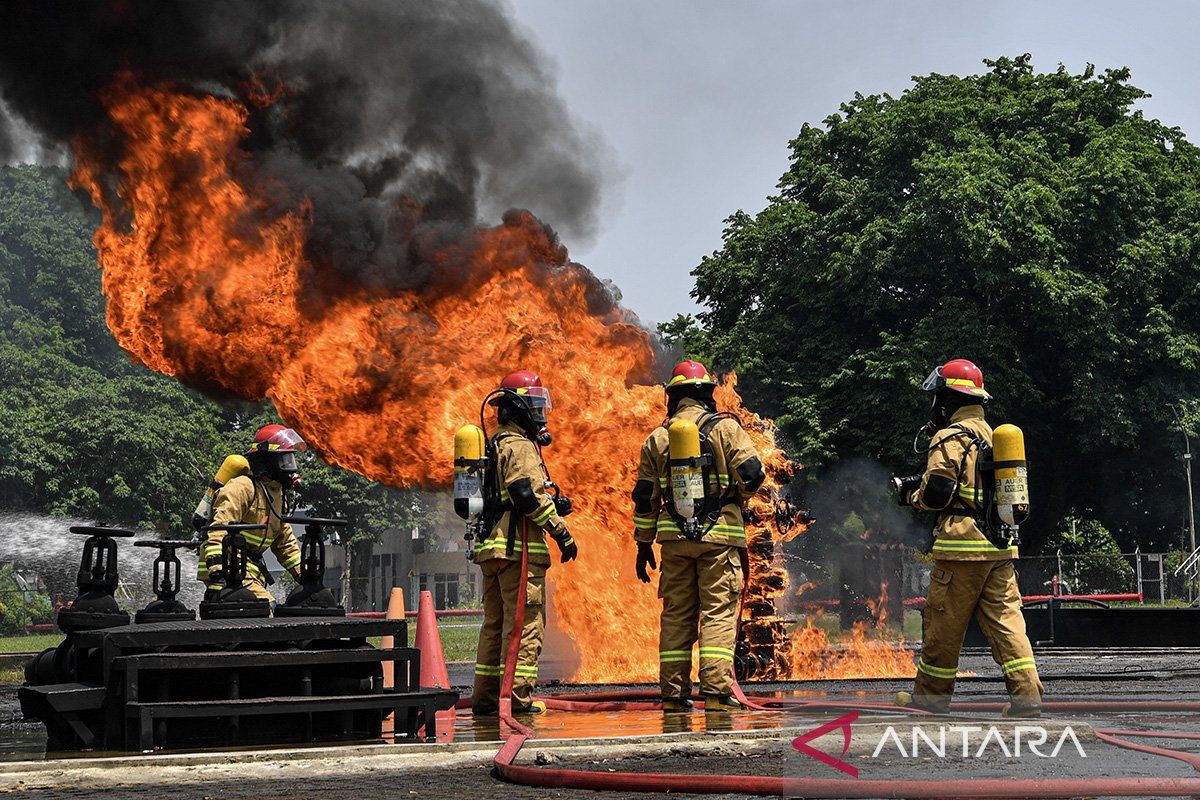 Kompetisi 3rd upstream fire & rescue challenge melatih penanganan ...