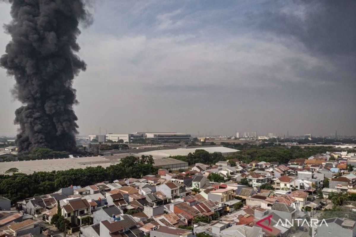 Pabrik pakan ternak di Bekasi terbakar - ANTARA News