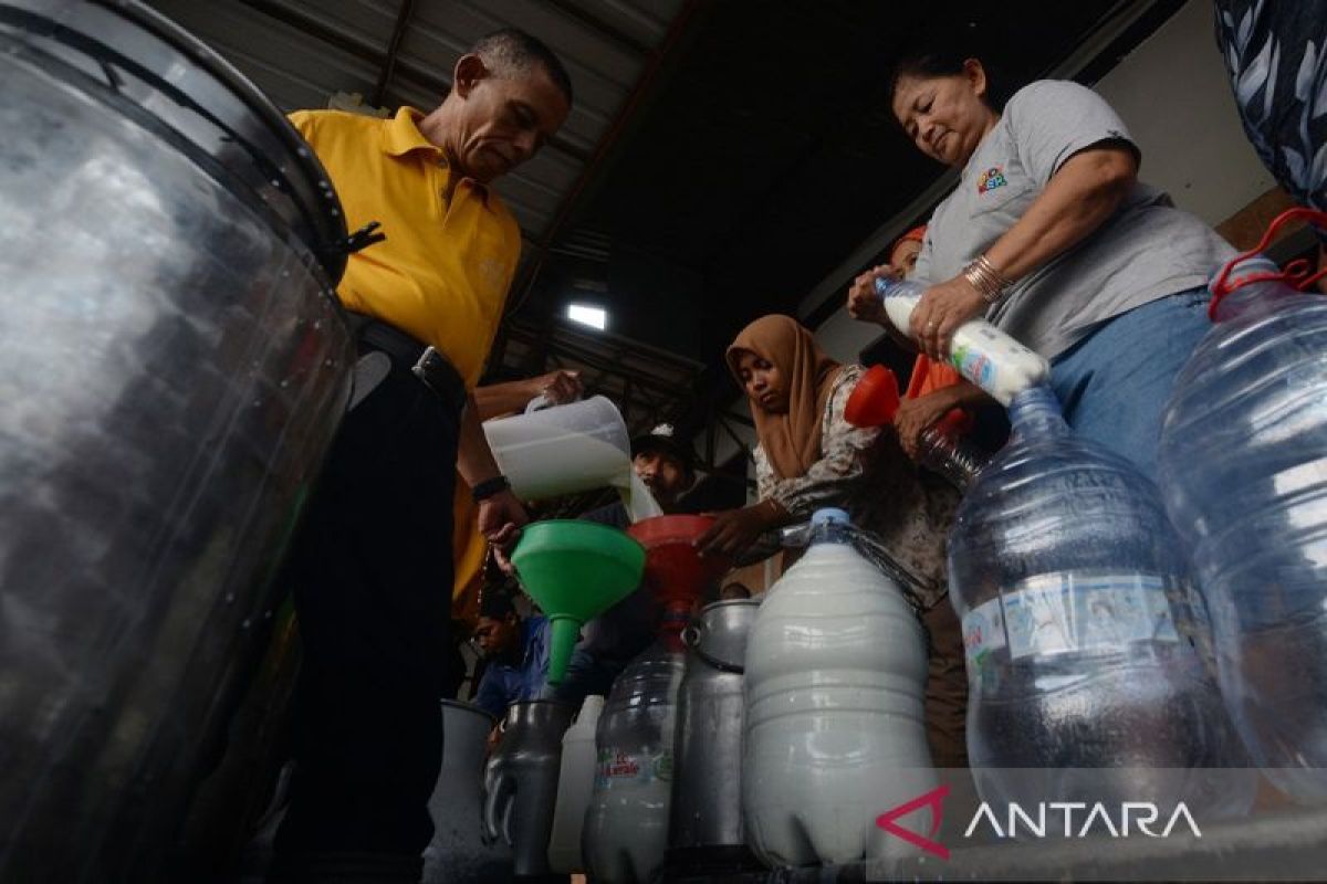 Kementerian Koperasi dorong koperasi peternak sapi perah miliki pabrik ...