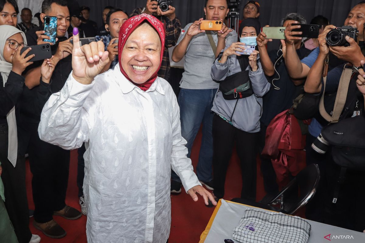 Tri Rismaharini gunakan hak pilih - ANTARA News Jawa Timur