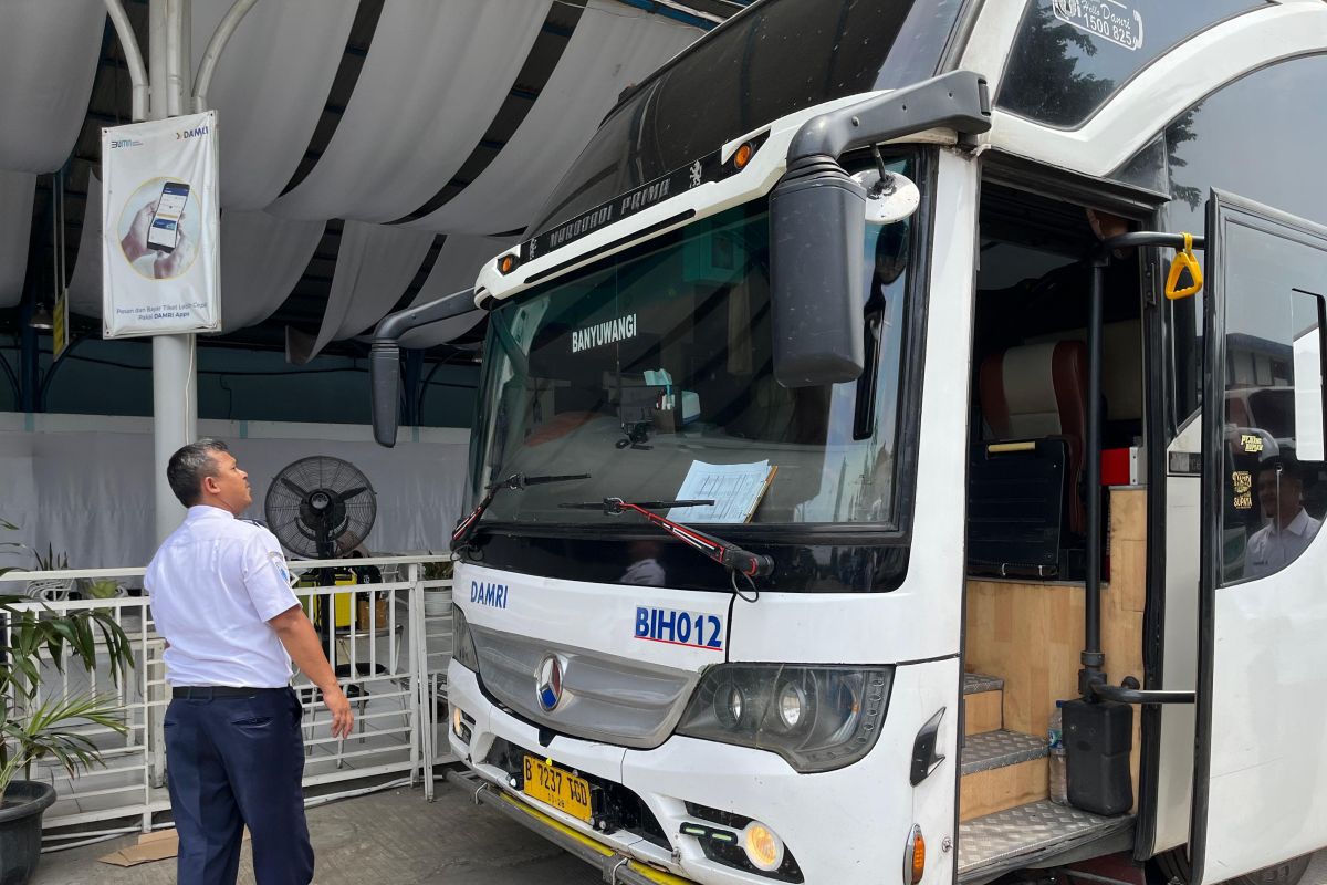 Resmikan Posko Nataru 2024/2025, Dirut DAMRI Tegaskan Keselamatan dan ...