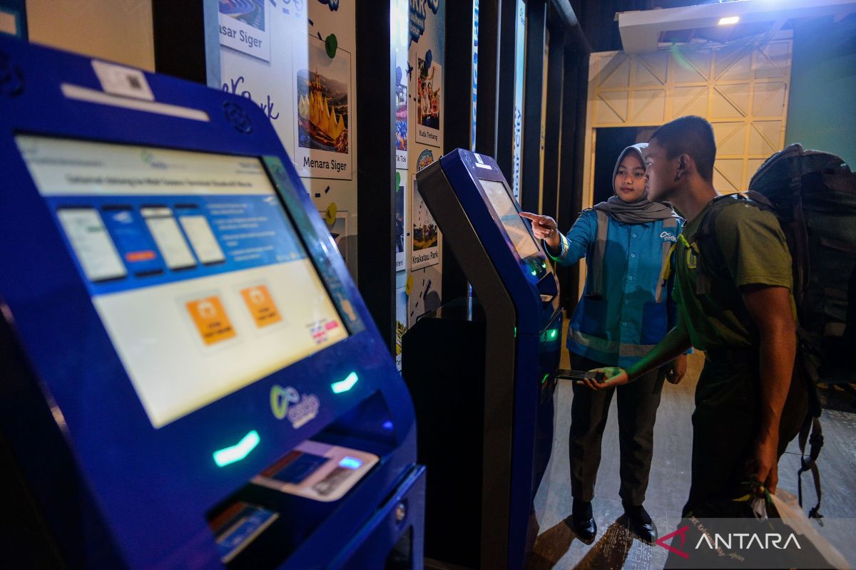 ASDP perkirakan jumlah penumpang kapal saat Natal dan tahun baru 2025 mencapai 3,07 juta ...