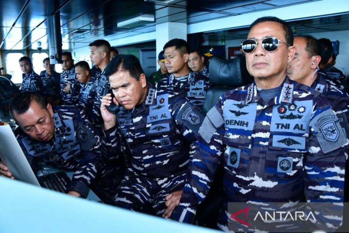Tepat sasaran! TNI AL luncurkan Rudal Exocet MM-40 B3 ke Pulau Gundul ...