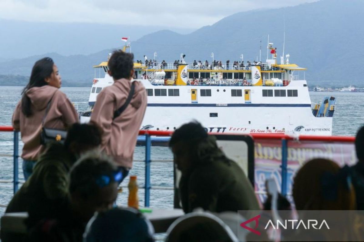 BPS catat jumlah penumpang angkutan laut dalam negeri periode Januari-November 2024 capai 23,5 ...