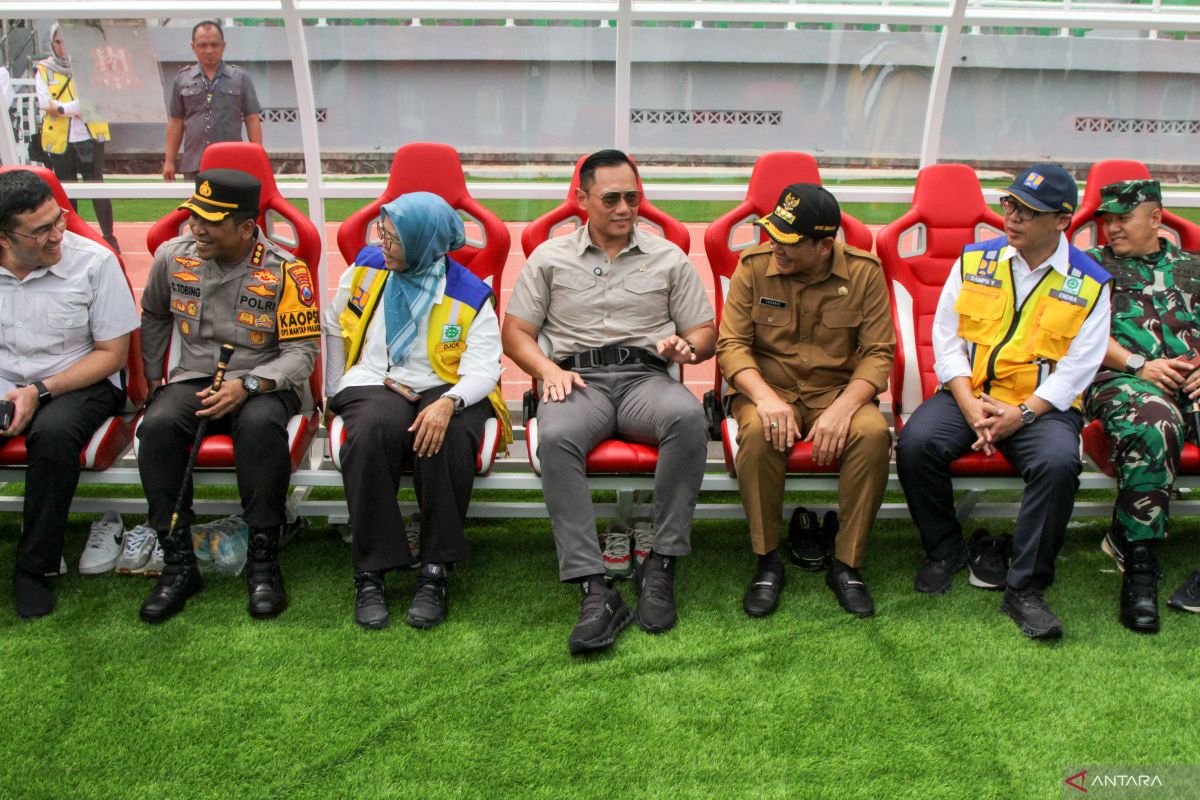 Menko IPK meninjau Stadion Gelora Delta Sidoarjo - ANTARA News Jawa Timur