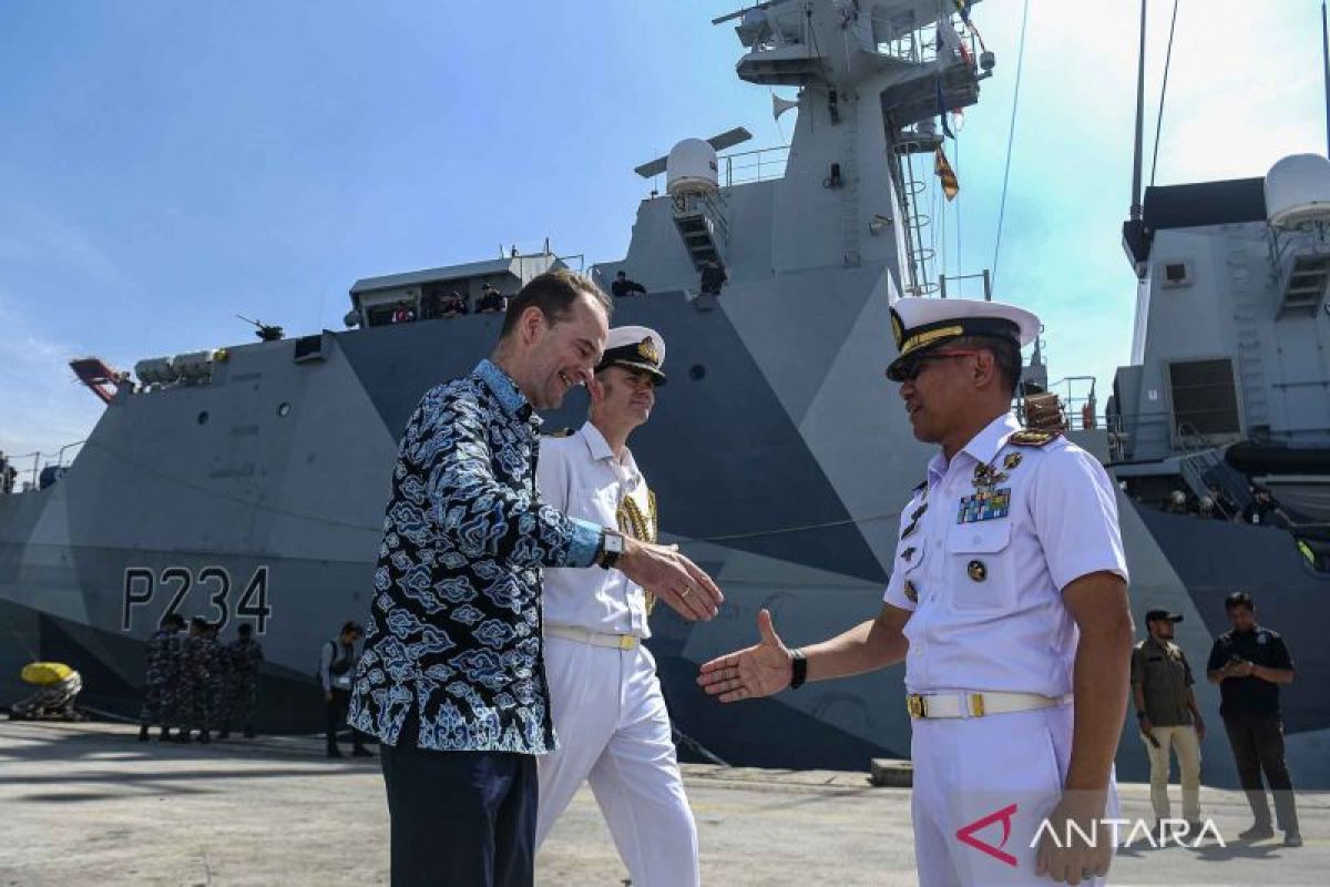 Kapal AL Kerajaan Inggris tiba di Jakarta untuk kunjungan kerjasama militer - ANTARA News