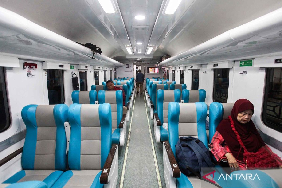 Kereta api Sancaka Utara resmi beroperasi layani rute Surabaya ...