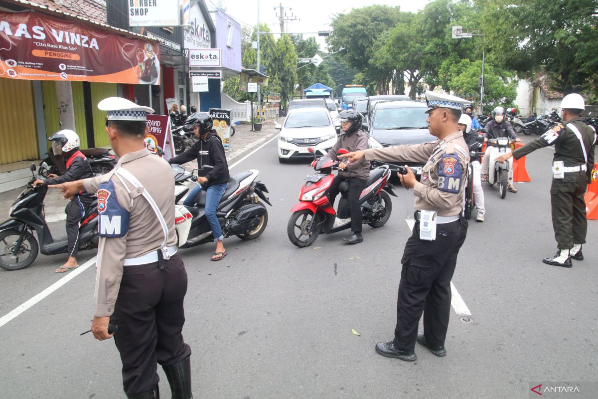 Operasi Keselamatan Semeru 2025 - ANTARA News Jawa Timur