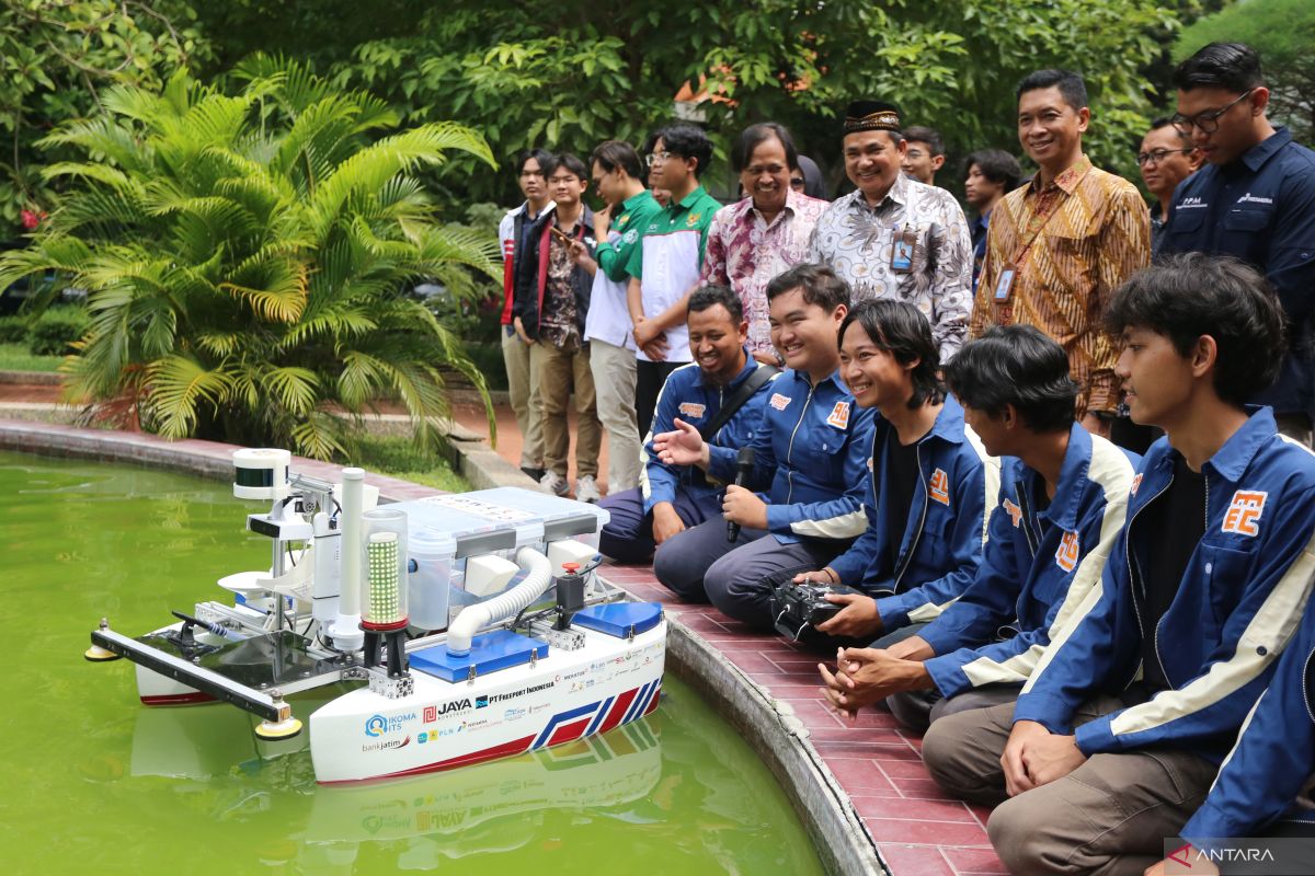 Peluncuran kapal robot Nala Ares - ANTARA News Jawa Timur