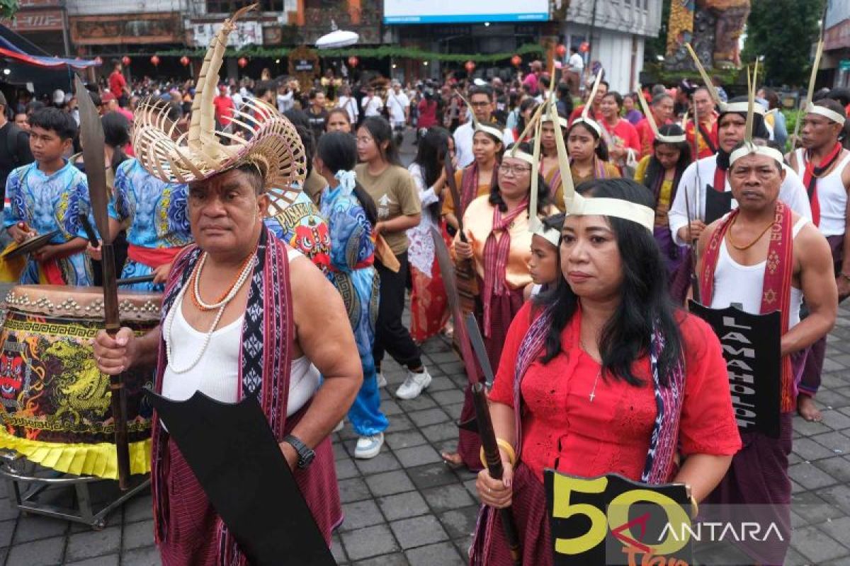 Parade Budaya Nusantara di Tabanan Bali simbol persatuan dalam kebhinekaan - ANTARA News