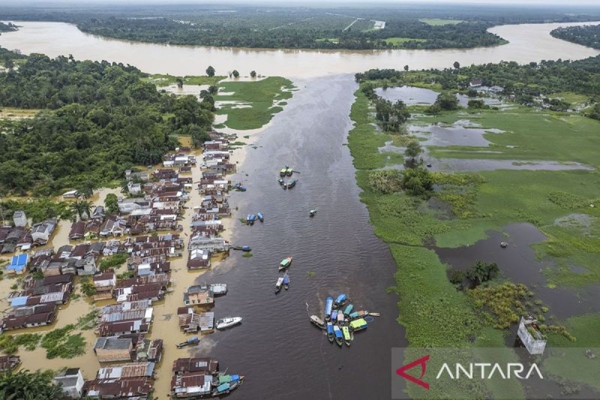 Marak, penyelaman mencari benda kuno di kawasan cagar budaya bawah air Muaro Jambi - ANTARA News