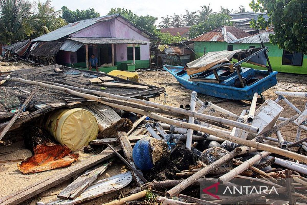 BMKG: Waspada potensi banjir rob di pesisir NTT pada 13-15 April 2025 - ANTARA News