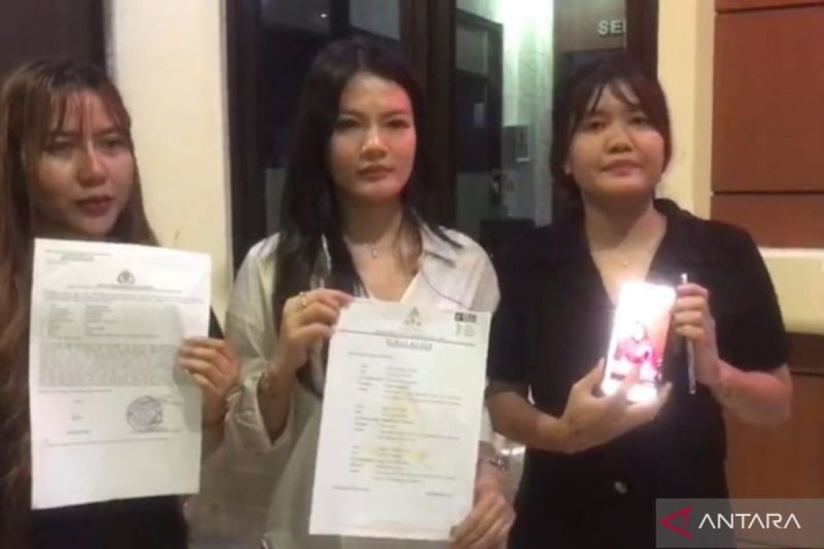 Korban arisan daring dan investasi bodong melapor ke Mapolres Metro Bekasi - ANTARA News Megapolitan