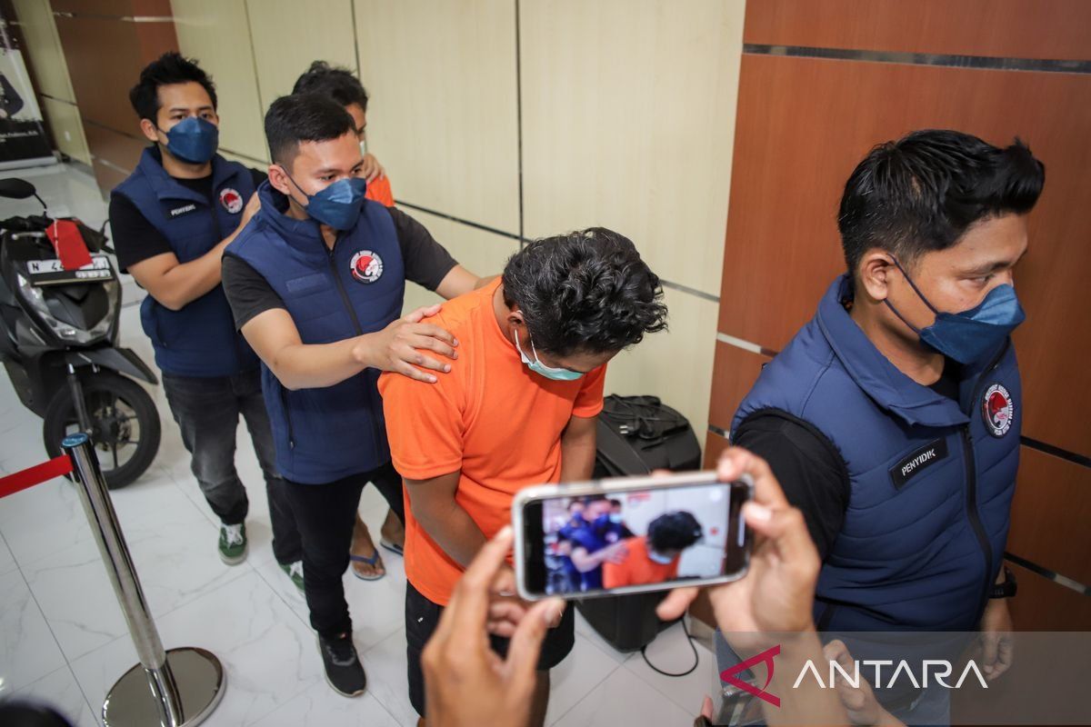 Polda Jatim bongkar jaringan narkotika internasional, sita 22 kg sabu-sabu - ANTARA News