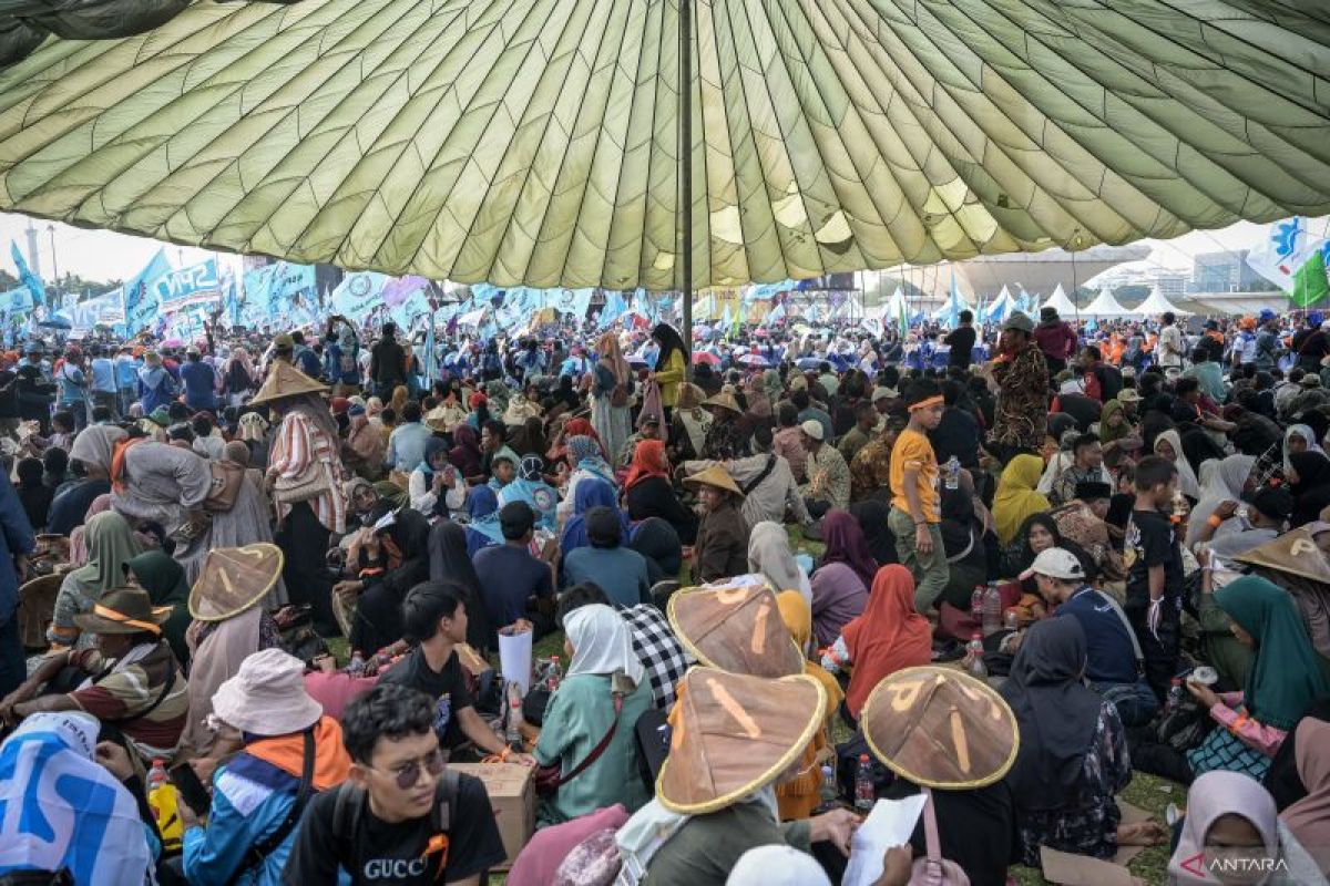 Jakarta diwarnai sejumlah aksi peringatan Hari Buruh - ANTARA News