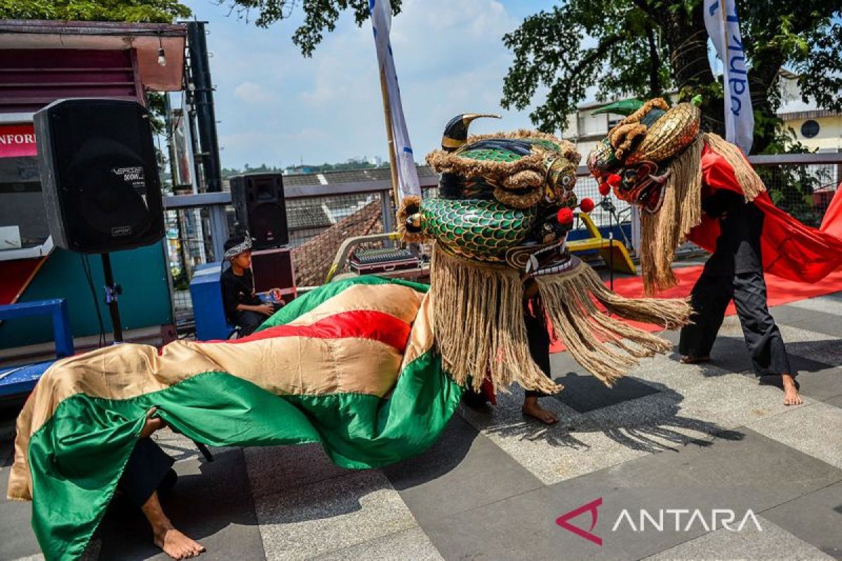 Festival tradisi sunda di Bandung - ANTARA News Jawa Barat
