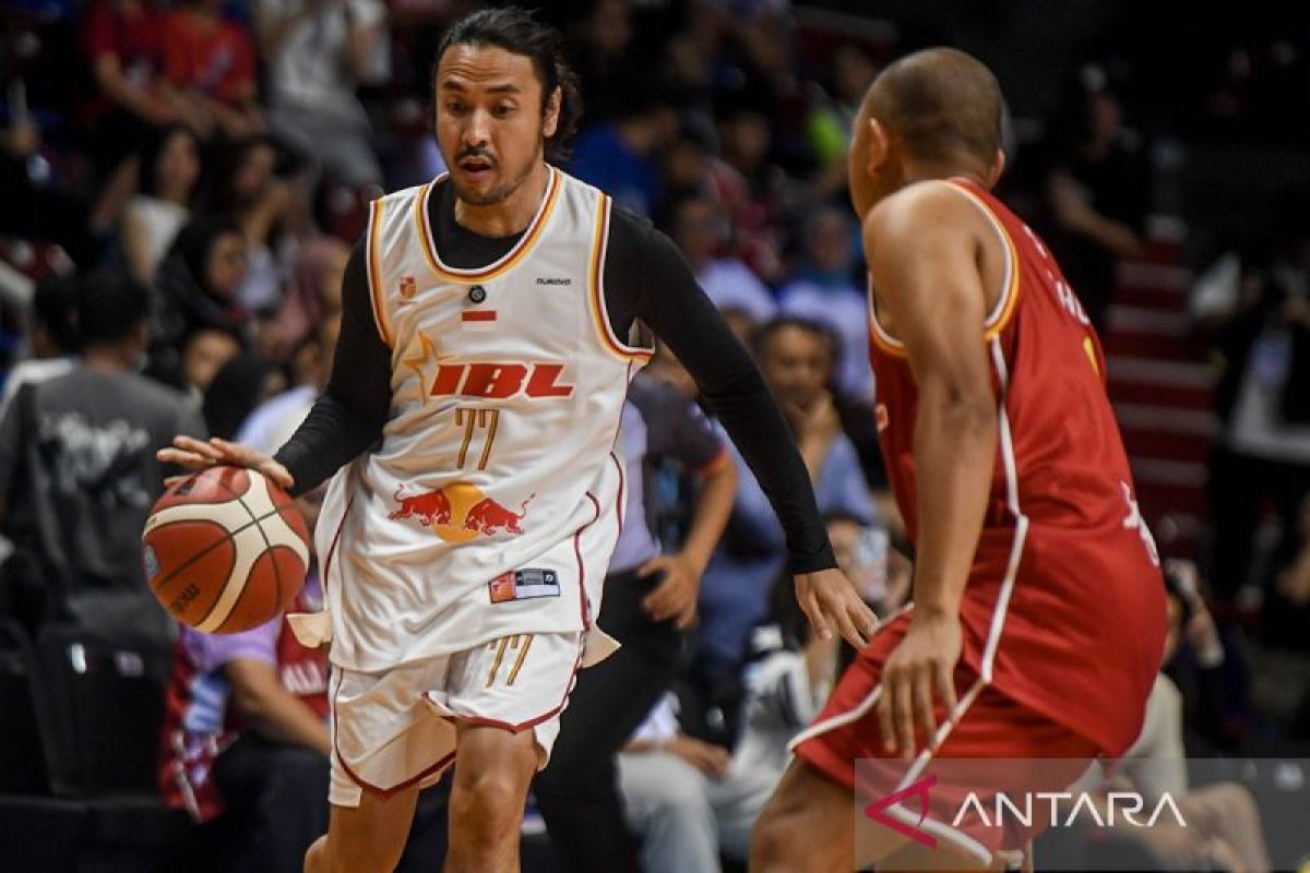 Keseruan Selebriti Games All-Star IBL 2025 di BRItama Arena Jakarta - ANTARA News