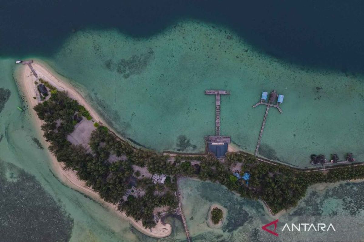 Begini keindahan Pulau Bokori sebagai objek wisata di penyangga Taman ...