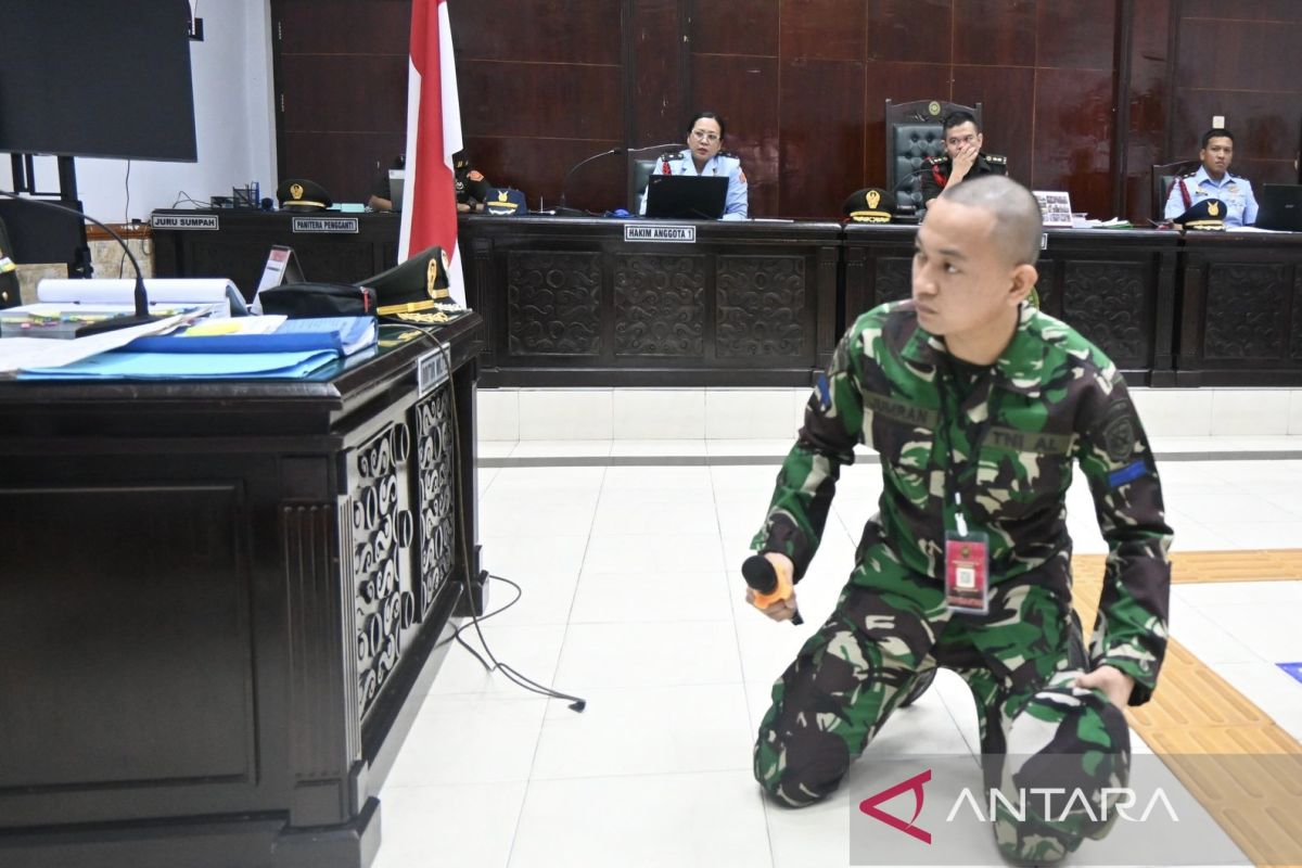 Hakim cecar oknum TNI AL hilangkan bukti saat bunuh jurnalis Kalsel - ANTARA News