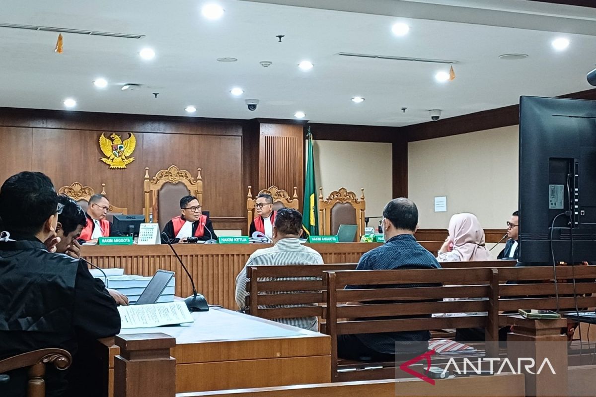 Purnawirawan TNI AD dituntut 14 tahun penjara di kasus kredit fiktif - ANTARA News