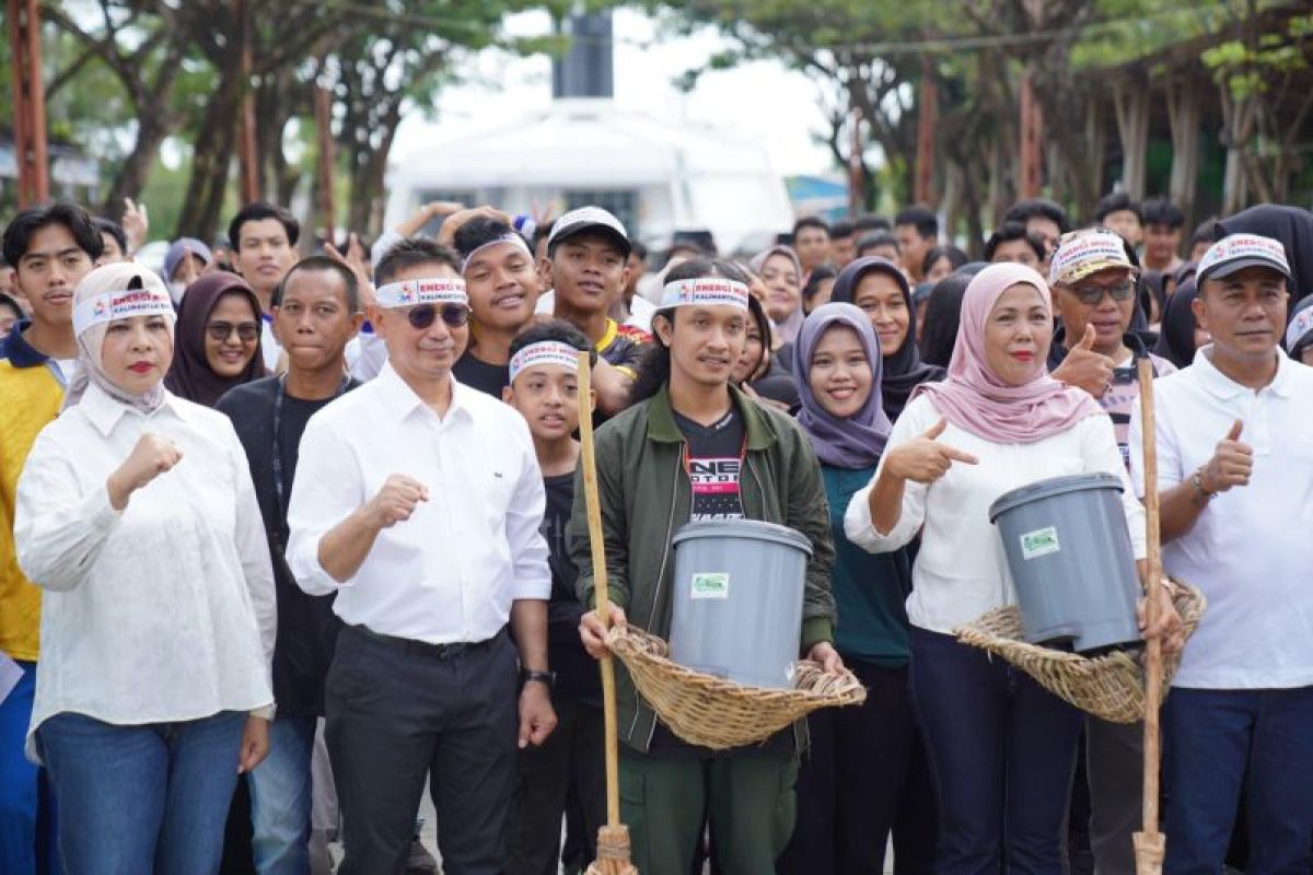 Tugu Khatulistiwa jadi lokasi peluncuran Jelajah Rimba dan Buudaya serta Gerakan Wisata Bersih ...