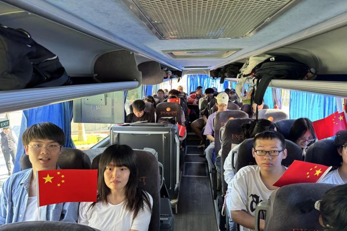 119 warga China dievakuasi dari Israel - ANTARA News