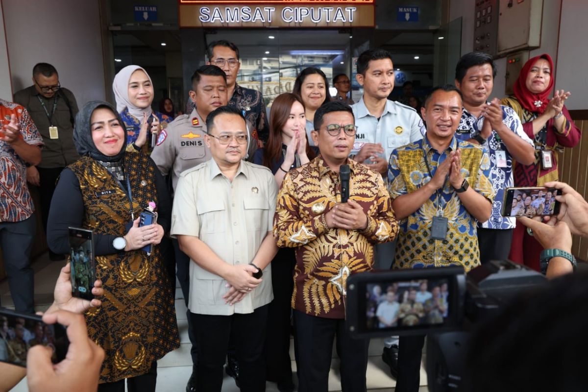 Gubernur Banten Andra Soni perpanjang waktu pembebasan pokok dan sanksi ...