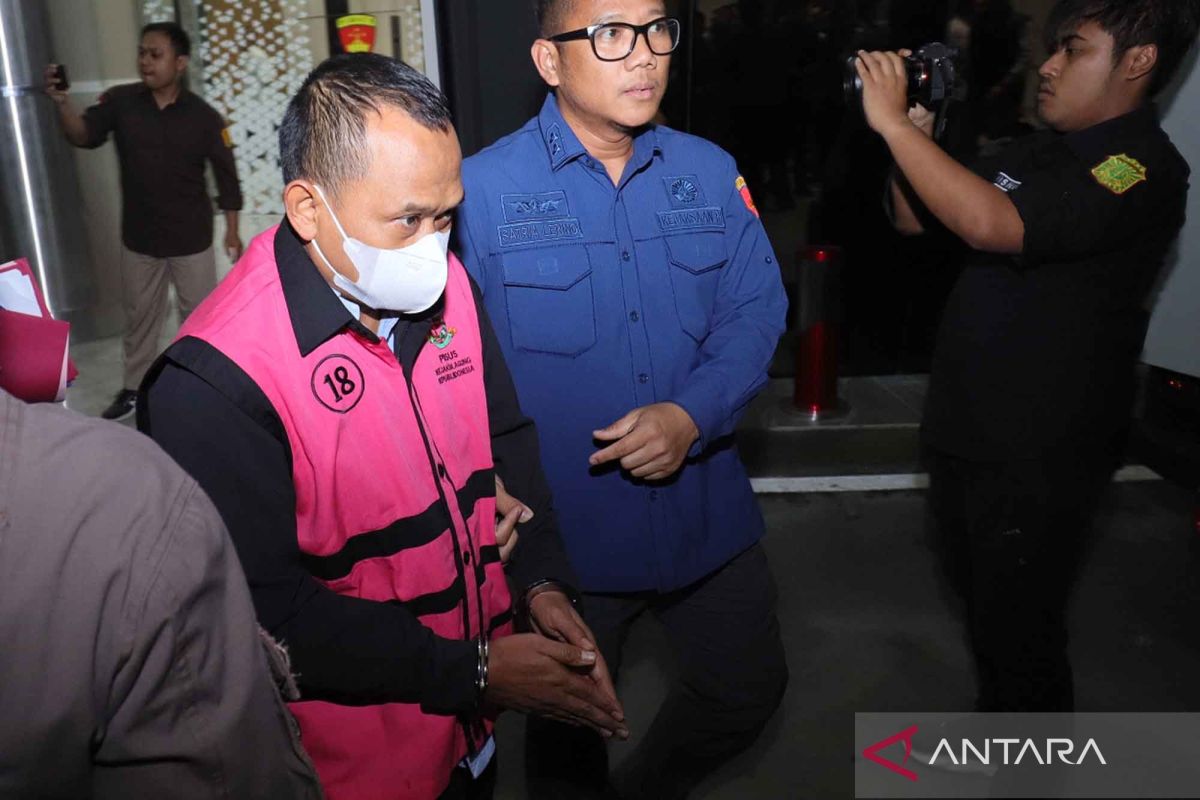 Kejagung resmi tetapkan 9 tersangka korupsi tata kelola minyak mentah - ANTARA News