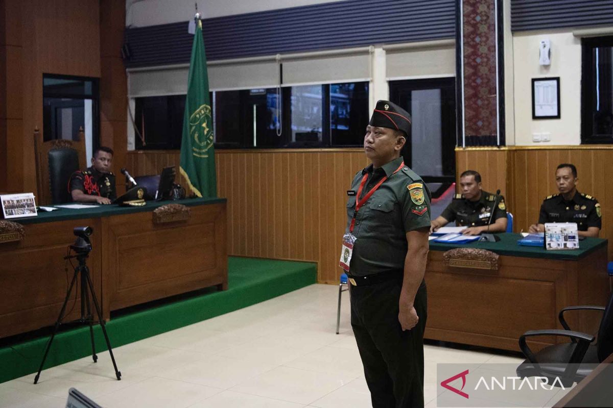 Kopda Bazarsah dituntut hukuman mati atas kasus penembakan tiga polisi di Way Kanan - ANTARA News
