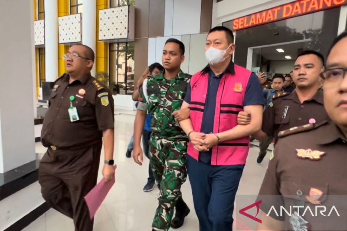 Kejati Jambi tahan tersangka korupsi kredit investasi bank bumn - ANTARA News Jambi