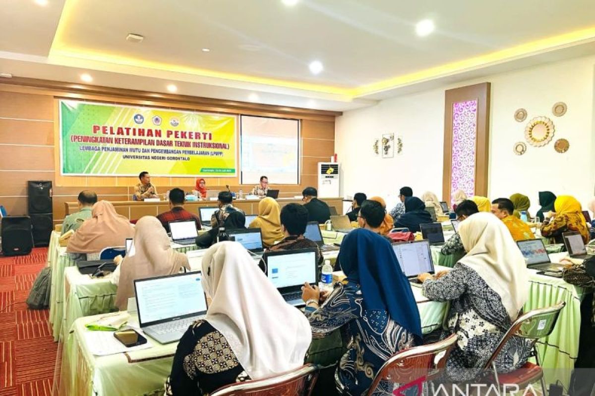UNG konsisten tingkatkan kualitas dan kapasitas dosen dalam mengajar - ANTARA News Gorontalo