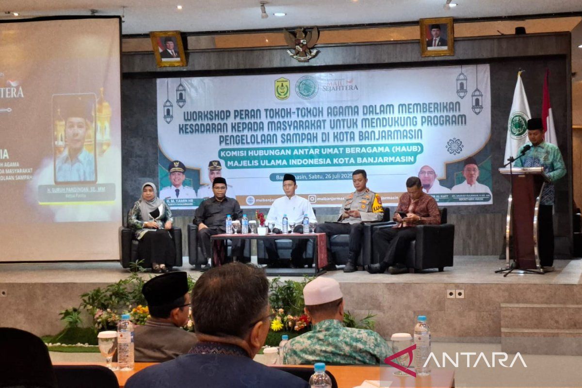 MUI Banjarmasin Kalsel ajak tokoh lintas agama ikut bantu tangani darurat sampah - ANTARA News ...