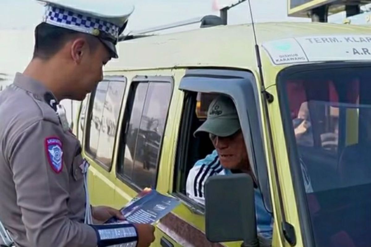 Ribuan pengendara terjaring dalam Operasi Patuh Lodaya Polres Karawang - ANTARA News Megapolitan