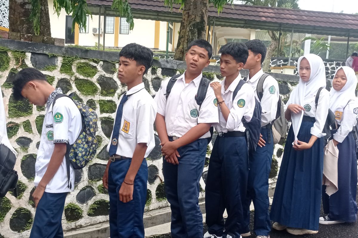 Guru Sekolah Rakyat di Lebak siap lahirkan siswa berprestasi - ANTARA News Banten