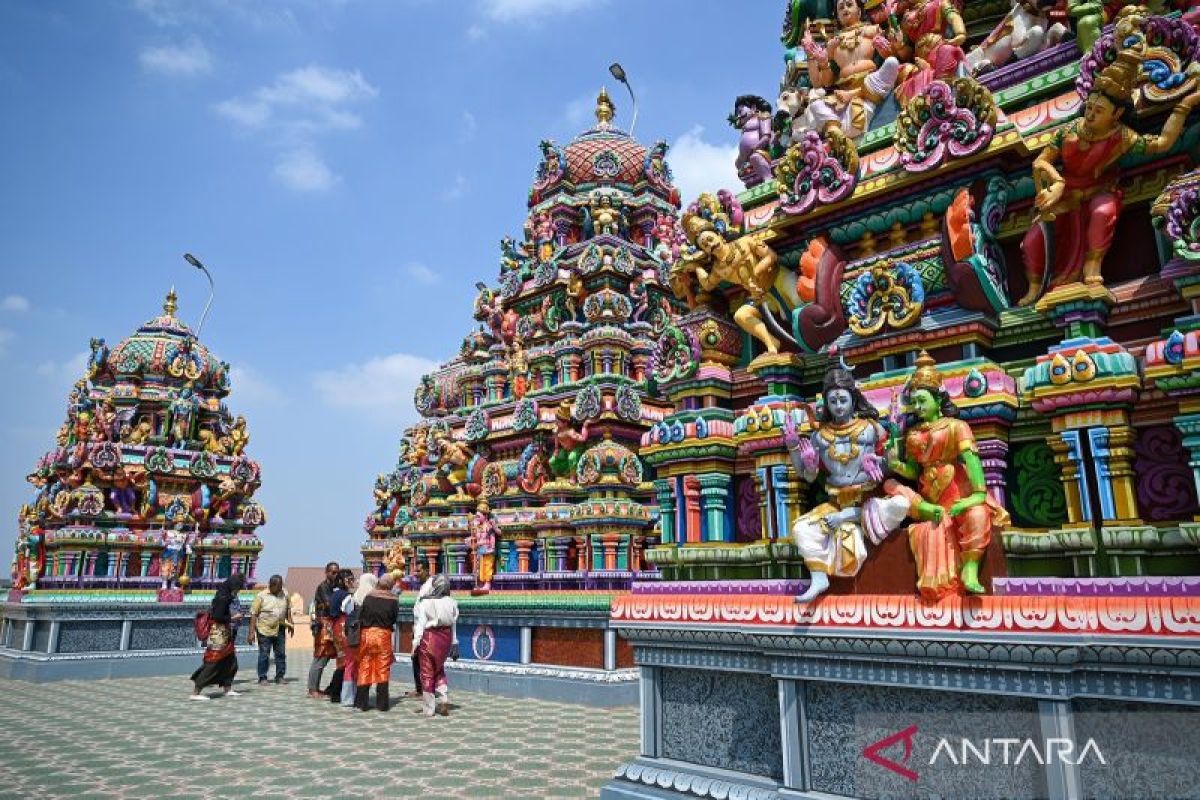 Melihat keindahan Kuil Murugan yang akan dibuka kembali untuk umum ...