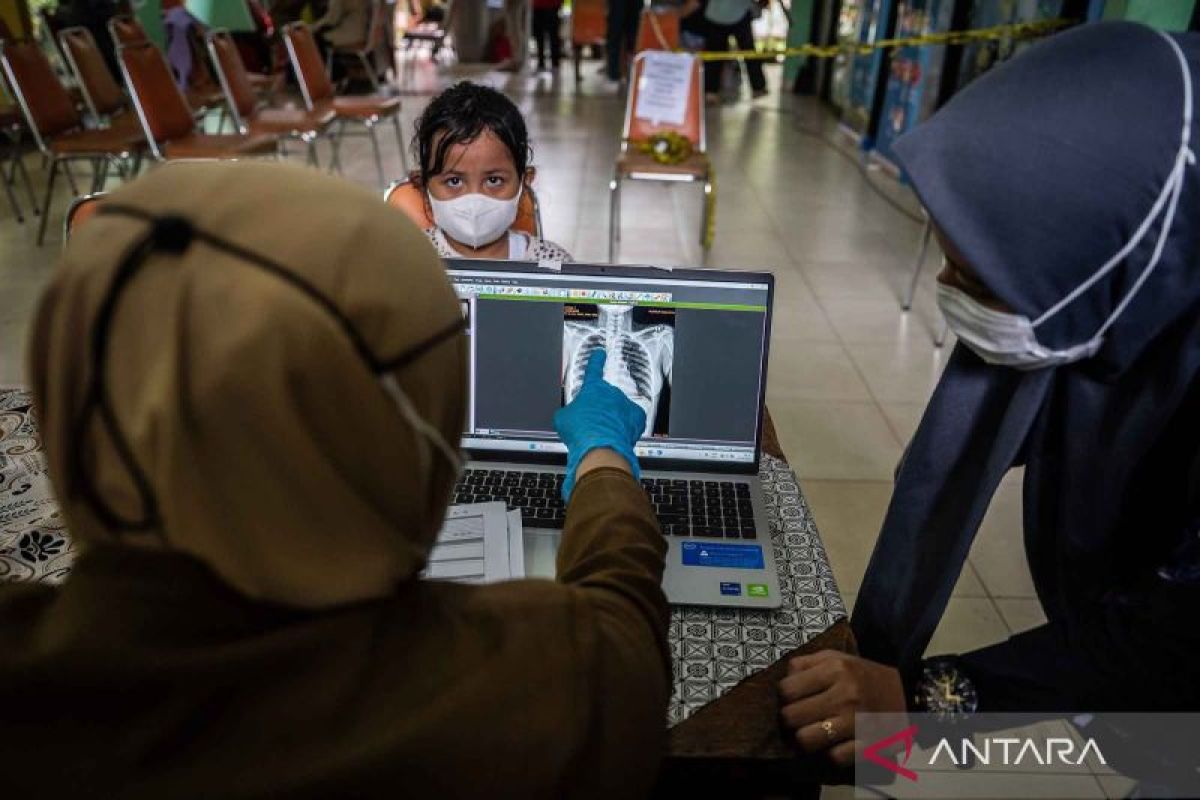 Cegah penularan TBC, ratusan warga DKI Jakarta ditarget jalani skrining ...