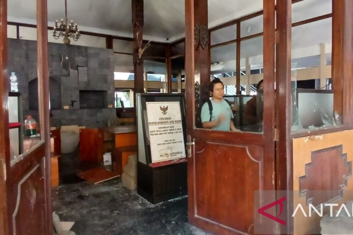 Pemkab Kediri minta aset dan artefak yang dijarah dikembalikan - ANTARA News Jawa Timur