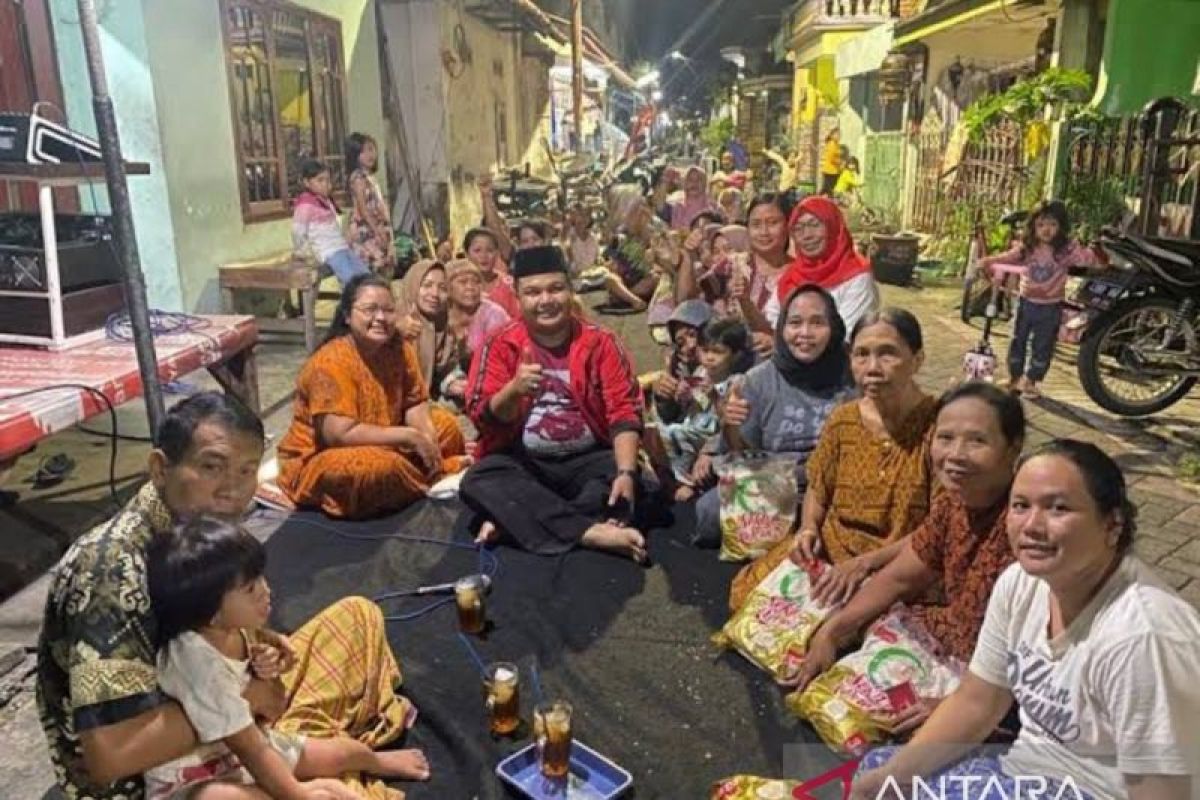 Kader PDI-P Surabaya ajak warga hidupkan semangat gotong royong - ANTARA News Jawa Timur