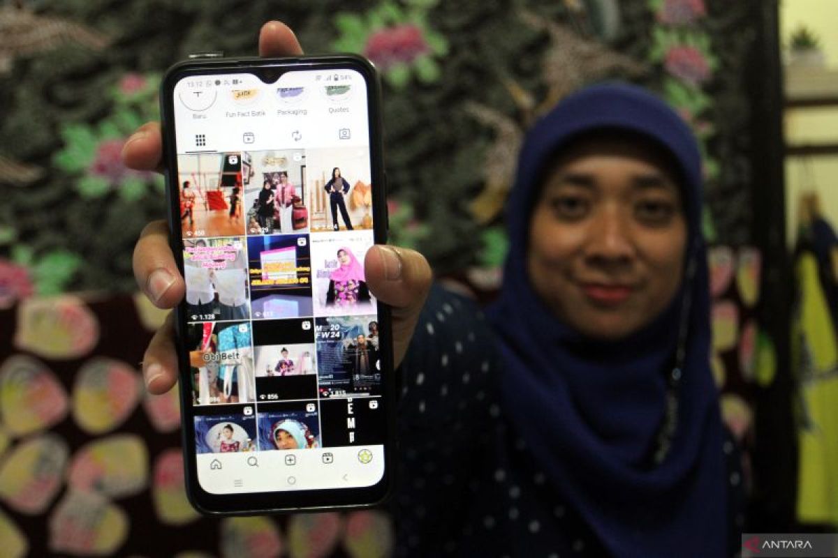 Capaian pendampingan literasi digital UMKM di Jatim - ANTARA News Jawa ...