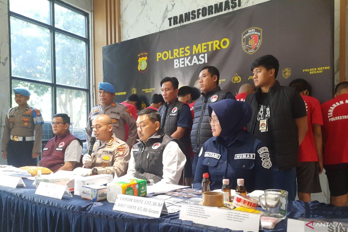 Polres Bekasi ringkus seorang pria perantara transaksi sabu - ANTARA News Megapolitan