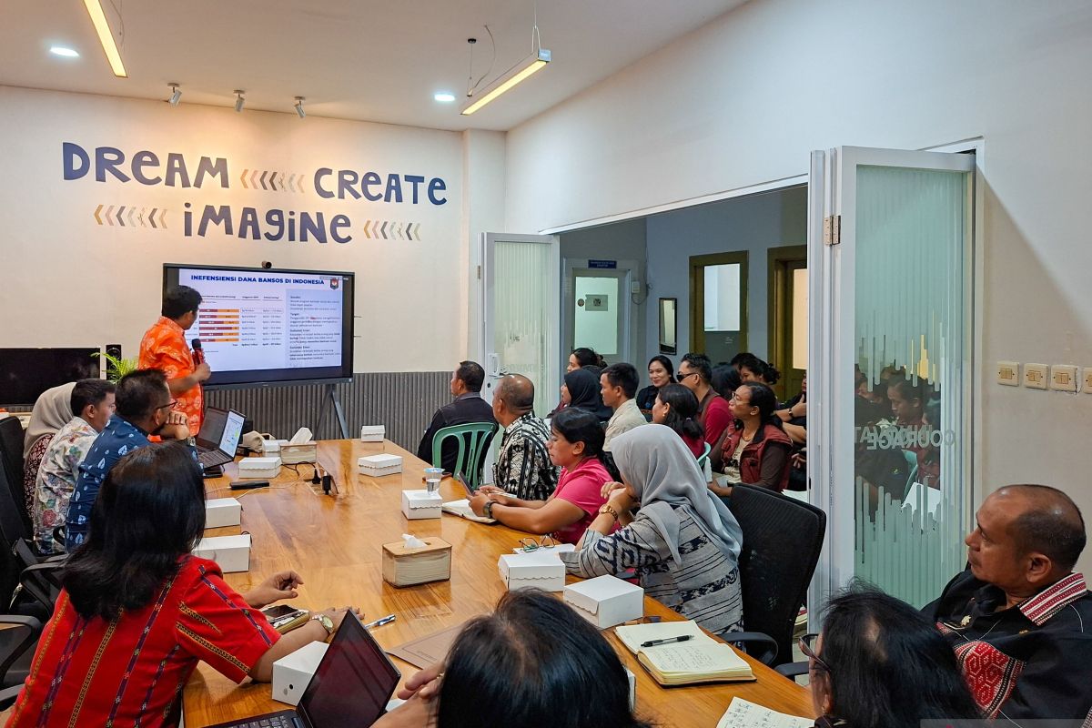 Pendamping PKH Kupang dibekali pengetahuan aktivasi IKD - ANTARA News ...