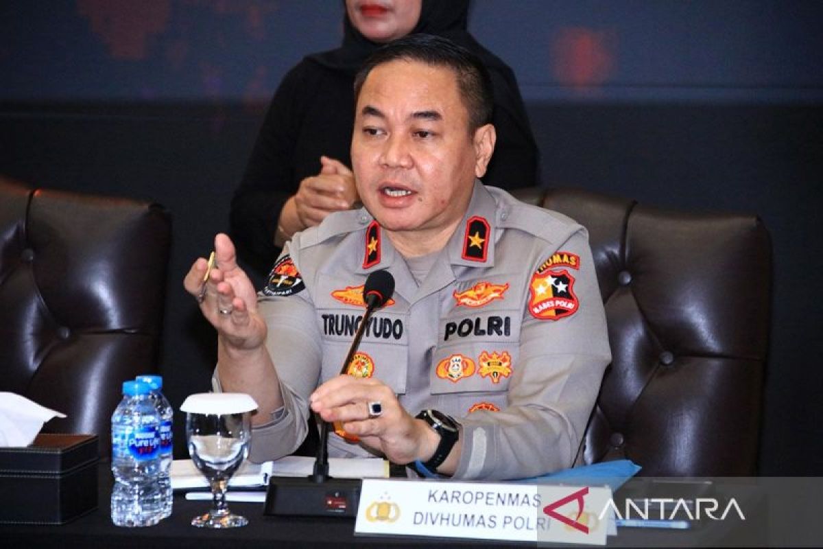 Polisi kembalikan 39 buku milik tersangka kerusuhan - ANTARA News