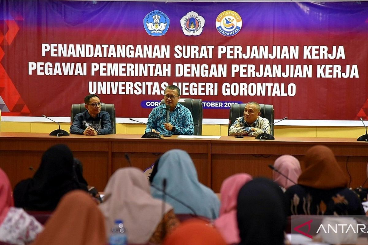 Ratusan PPPK UNG tanda tangani surat perjanjian kerja - ANTARA News