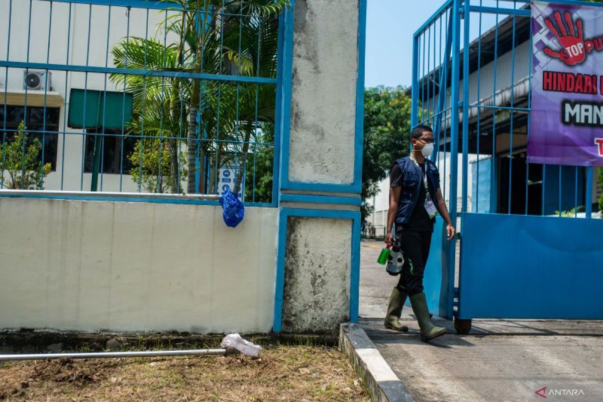Kementerian Lingkungan Hidup dekontaminasi radiasi Cesium-137 yang ...